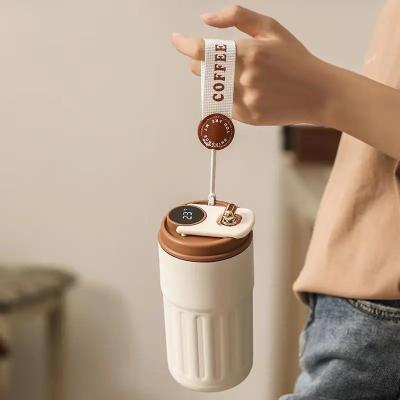 China Taça de viagem de 450 ml com visor de temperatura inteligente com material de aço inoxidável e cordel à venda