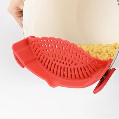 China Adjustable Snap N Strain Pot Strainer and Pasta Strainer Flexible Silicone Material for sale