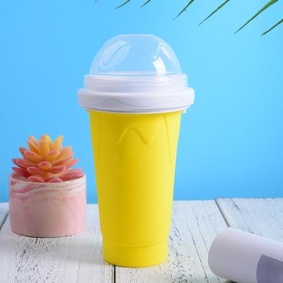 China 10.5*6*21cm Slushy Maker Cup Food Grade Silicone Pinch Slush Cup Ice Cream Tubs Type for sale
