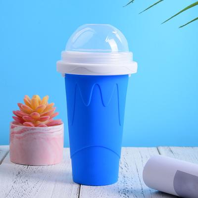 China 10.5*6*21cm Slushy Maker Cup Food Grade Silicone Pinch Slush Cup Ice Cream Tubs Type for sale