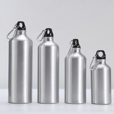 Cina Aluminio Bicicletta Bottiglia d'acqua in bianco con copertura Carabiner Custom Logo Sublimazione Stampa in vendita