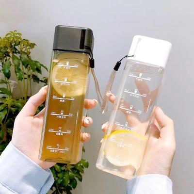 中国 学校へ戻る 必須 透明 凍った方形 ロープ付き ポータブル プラスチック 水瓶 販売のため