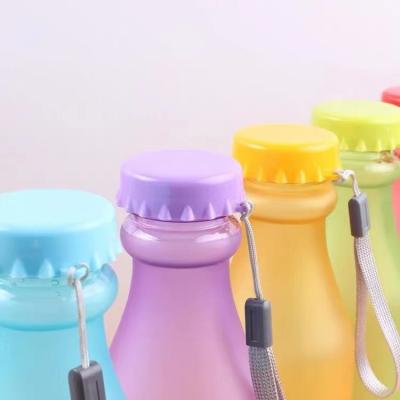 中国 壊れない 550ml BPAフリー水瓶 スクール子供のためのキャンディー色 6.8x20cm 販売のため