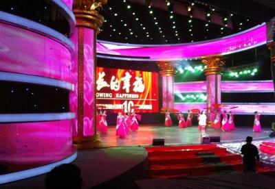 China P4 SMD 2020 Die-Casting Aluminum LED Display Rentals For Indoor Advertising for sale