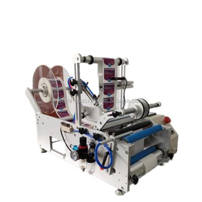 Cina Etichettatrice semiautomatica per bottiglie di vetro da 10 ml, etichettatura su un lato/due lati, etichettatura per bottiglie rotonde in vendita