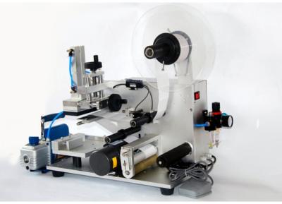 Китай Машина для этикетирования сверху и снизу по заводской цене для квадратных бутылок и плоских поверхностей, диспенсер для клейких этикеток продается