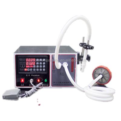 Cina Macchine di riempimento di liquidi di piccole dimensioni semi-automatiche in acciaio inossidabile 304 per succo, miele, olio, acqua soda 17L/min in vendita