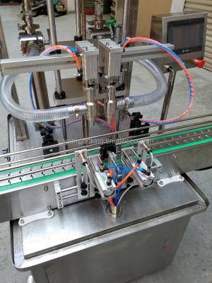 Cina Macchina automatica per riempimento, tappatura ed etichettatura di bottiglie di liquidi, molto venduta in vendita