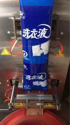 Cina Equipaggiamento di imballaggio automatico a basso costo per il riempimento e il taglio in vendita