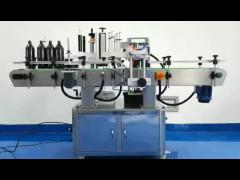 Máquina de rotulagem de adesivos de garrafas quadradas automática para lados duplos dianteiros e traseiros