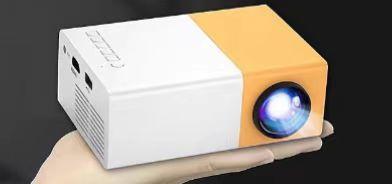 Quality Hot Selling 2K HD Portable Home Theater Smart Video Projector Wired Cast Type C for sale