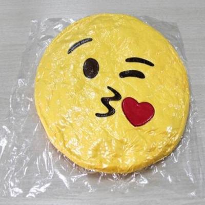 Cina Cuscino farcito rotondo di sonno del bambino dell'emoticon giallo di Emoji per uso domestico in vendita