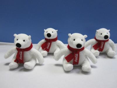 Cina spinta sveglia Keychain dell'animale farcito dell'orso polare della coca-cola di Natale di 12cm in vendita