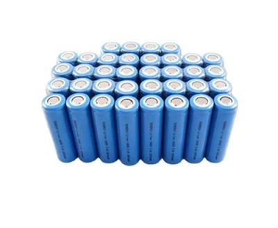 Cina LiFePo4 IFR 26650 Batteria ricaricabile agli ioni di litio 3.2V 3300mAh Per sistema di energia solare in vendita