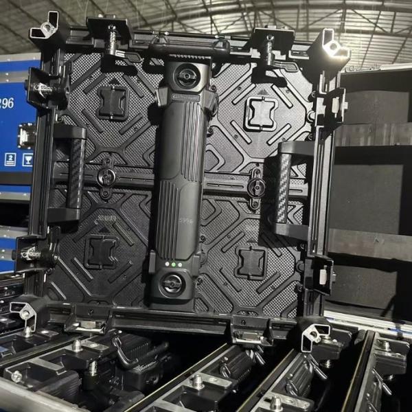Quality Gloshine DN Series Used LED Screen P2.9 Indoor Full Color LED Screen for sale