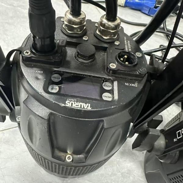 Quality Second Hand BSW Moving Head Ip65 Moving Head LED 150W Effect Par Light for sale