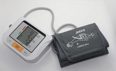 China Health Care Digital Blood Pressure High Accuracy Measuring Instrument for Adults for sale