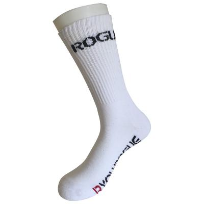 China Classic Custom Logo Sport White Basic Cotton Socks For Men for sale