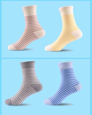 China Cheap wholesale custom striped mid calf cotton socks for women for sale