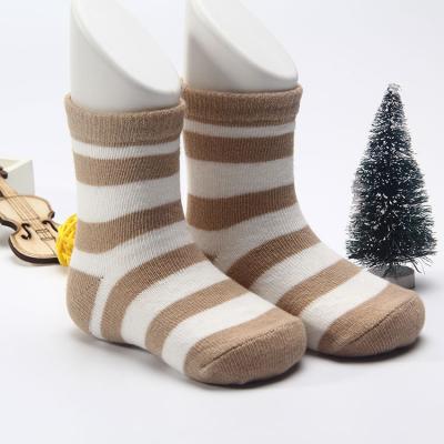 China High warmth custom striped design knitted cozy cotton terry baby socks for sale