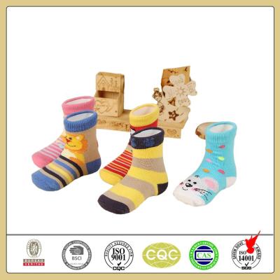 China Hot selling high quality custom lovely cartoon design knitted winter thick cozy cotton baby socks for sale