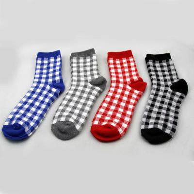China Classic custom check plaid design knitted cotton socks for men for sale