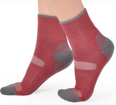 China Breathable wholesale cosy bamboo sports socks for women for sale