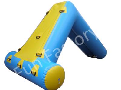 Cina Piccolo acquascivolo gonfiabile di esplosione dell'acqua di giallo commerciale dei giochi per affitto in vendita