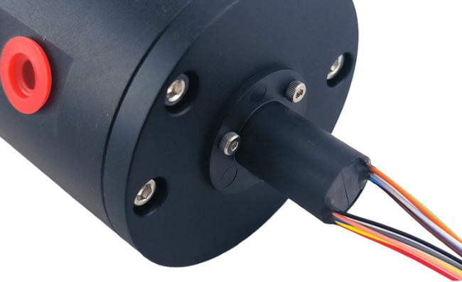 Close-up of wiring connections on Q4P01-12PS slip ring connector