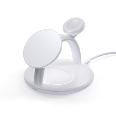 Cina Stazione di ricarica tripla portatile - 15W di ricarica magnetica veloce per telefono, orologio e cuffie, qualità certificata, spazio in vendita