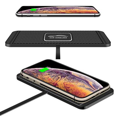 Cina Comodo carica wireless auto con cavo Micro USB Nero colore 12V 2.5A Input in vendita