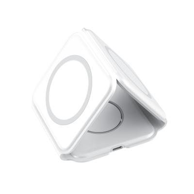 China W07C 15W Cargador inalámbrico tipo-C Mini diseño magnético para relojes y Airpods de carga rápida en venta