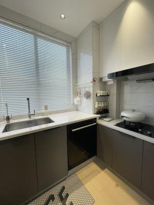 China Import Modern Cabinet With Island Designed For Small Kitchen Home for sale