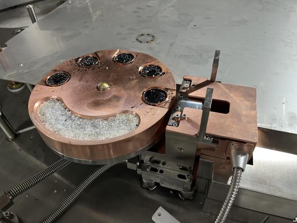 Quality ZD-2530GX Vacuum Optical Coating Machine with Multi-layer Coating, Touch Screen for sale