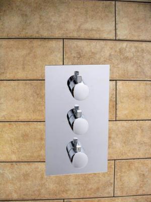 China 3 Handle Wall - Mounted 2 Way Thermostatic Shower Mixer Valve For Bathroom for sale