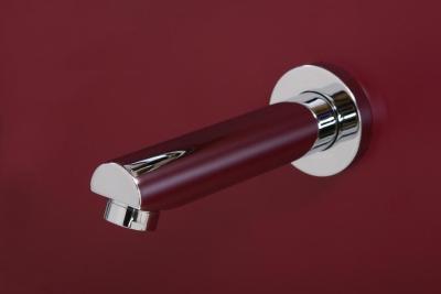 China Round Chrome Brass Incline Spray Wall Mounted Bath Spout For Gravity Fed Systems for sale