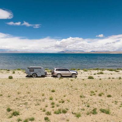 Cina Customizze RV Trailer NJSTAR Caravan per Famiglia di 5 con Airbag Suspension in vendita