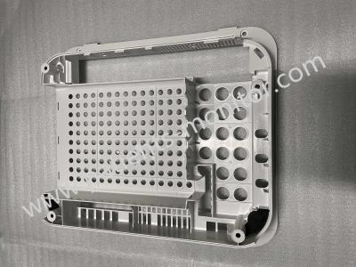 Китай GE B105 Монитор больного при постели Средняя крышка Оригинальное белое пластиковое медицинское оборудование Запчасти продается