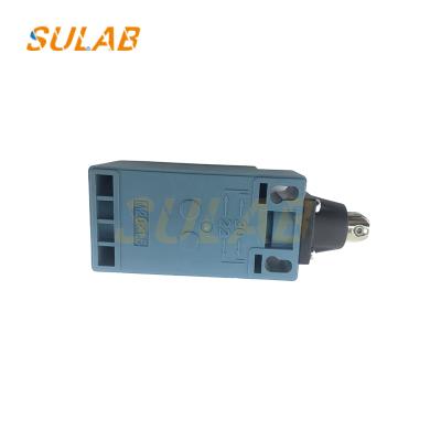 China Hitachi Escalator Safety Switch ZLDXC03C with Emergency Stop Function and Real-time Step Chain Monitoring for Precise Travel Limit Control for sale