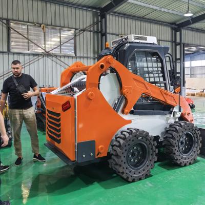 Cina Potente caricatore mini-skid full-hydraulic da 14 kW per terra e versatile in vendita