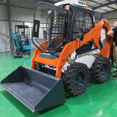 Cina Potente caricatore mini-skid full-hydraulic da 14 kW per terra e versatile in vendita