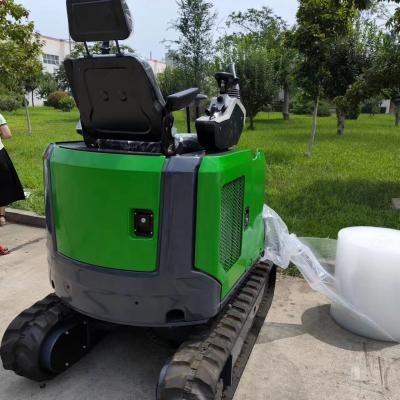 China 15000 mm Profundidade máxima de escavação Mini Excavadora com cabine e acessórios opcionais à venda