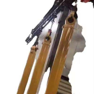 China 4.5 Cubic Meters Reinforced Rock Bucket with Hydraulic Cylinder Head and Diesel Engine for sale