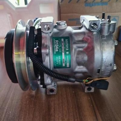 China R310LC-9 R220-9S R250-9 R140LC-9 R300-9 Hydraulic Power A/C Compressor for Retail Home for sale