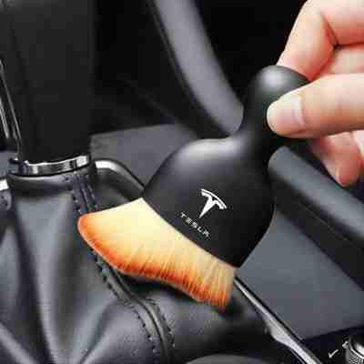 China Ultra Soft Microfiber Car Interior Cleaning Brush for Tesla Model 3 Highland & Y Juniper with Ergonomic Comfortable Grip for sale