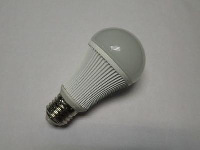 中国 60Hz 6W SMD 180° 明るい LED の電球アルミニウム/乳白色の、省エネの球根 販売のため