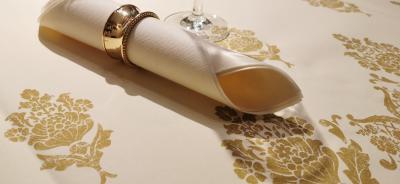 Cina alta copertura di tavola di lusso molle eliminabile qlty della prova dell'acqua per la sarchiatura di banchetto dell'hotel e del partito in vendita