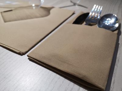 Cina Tessuto decorativo dei tovaglioli di carta dell'OEM di Airlaid stampato per la cena e Unscented in vendita