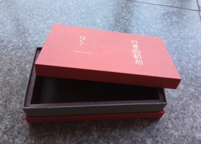 中国 多層の上下カバーとの赤く堅いギフト用の箱5mmの厚さ 販売のため