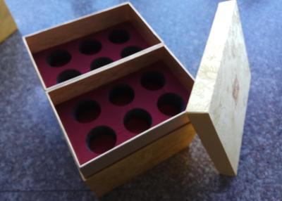 中国 海綿状の泡の内部が付いている普通サイズの帽子の上のギフト用の箱の高い等級 販売のため
